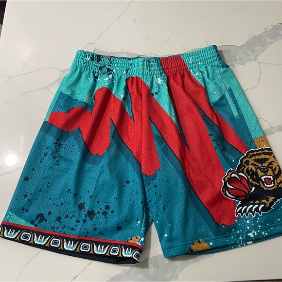 Mitchell & Ness | Shorts | Mitchell Ness 9899 Vancouver Grizzlies Hyper ...